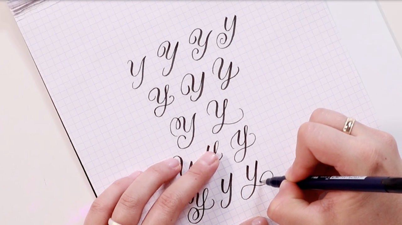 15 Ways To Write Letter Y in Brush Calligraphy - The Happy Ever Crafter ...